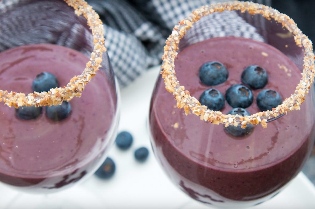 BERRY GREEN SMOOTHIE - HEALTHY SMOOTHIE TUESDAY - Steve's Kitchen