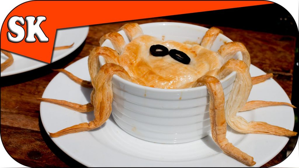 HALLOWEEN CHICKEN PIE - Steve's Kitchen